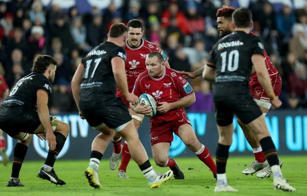 Scarlets produce stunning second-half display to down Dragons ...