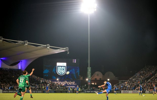 Packed Stadiums Energise Players and Coaches as Record is Broken ...