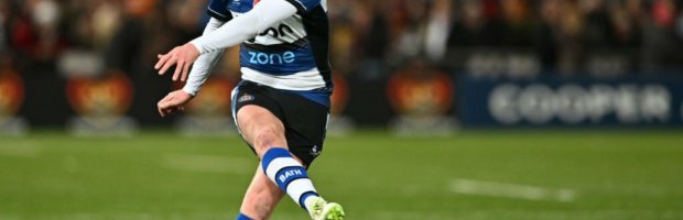 Only the great entertainer Finn can shush The Shed | Ultimate Rugby ...