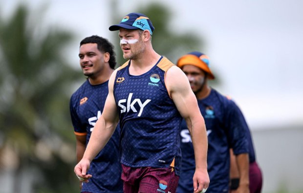 Savage named captain for Chiefs clash | Ultimate Rugby Players, News ...